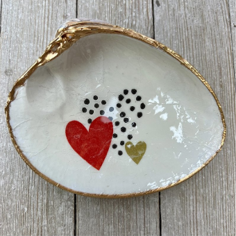 Clam Shell - Heart Trio – Darilynn's