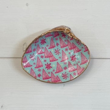 Clam Shell-Palm Beach Sailboats – Darilynn's